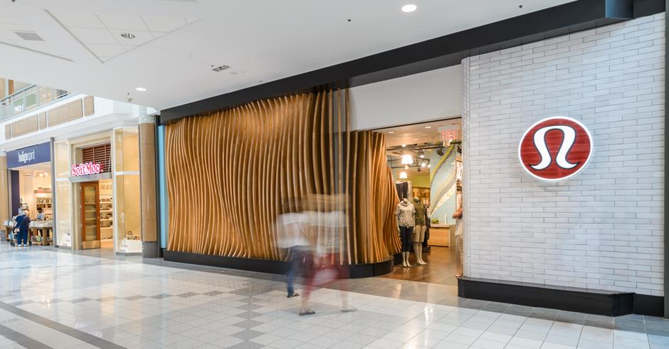 Mapleview Shopping Centre in Burlington, ON